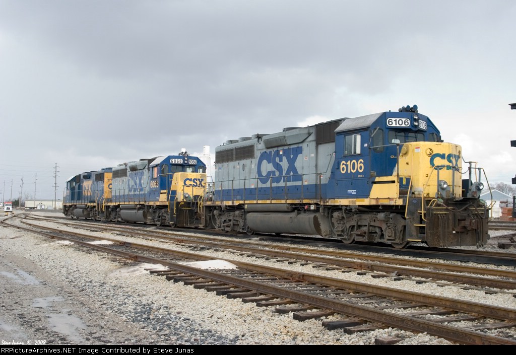 CSX 6106,6068,2770